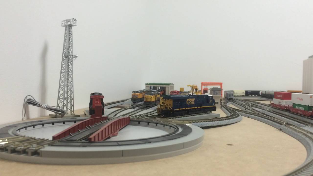 Kato n scale turntable operation with kato n scale sd90 loco - YouTube