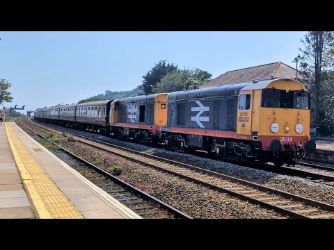 Choppers 20118,20132 pass dawlish warren with 47712 on the rear 25th June 2026