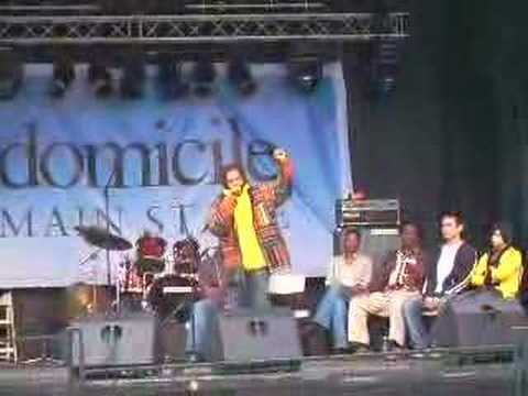 John Akpata at WESTFEST in Ottawa 2006-06-11 - YouTube