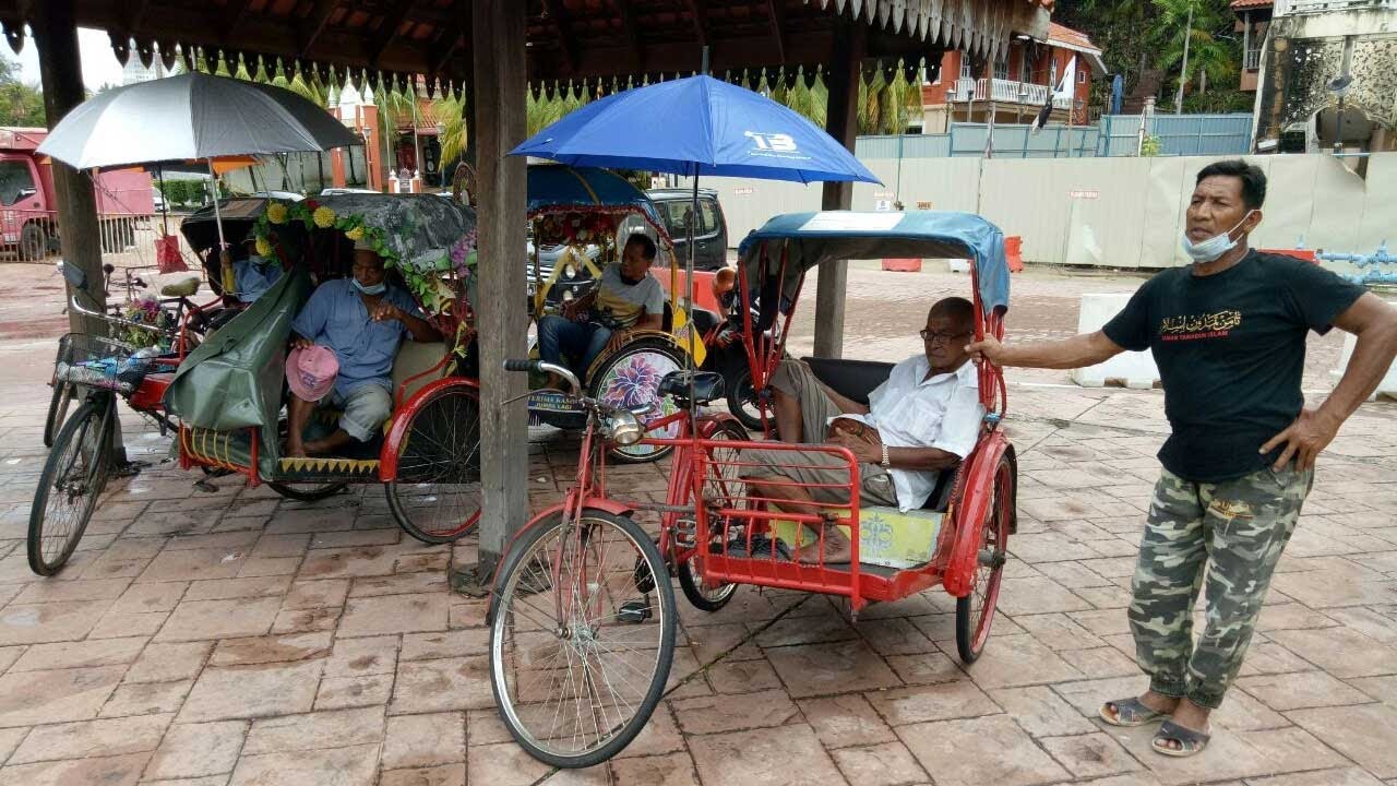 Pengayuh beca Terengganu minta bantuan bulanan - YouTube