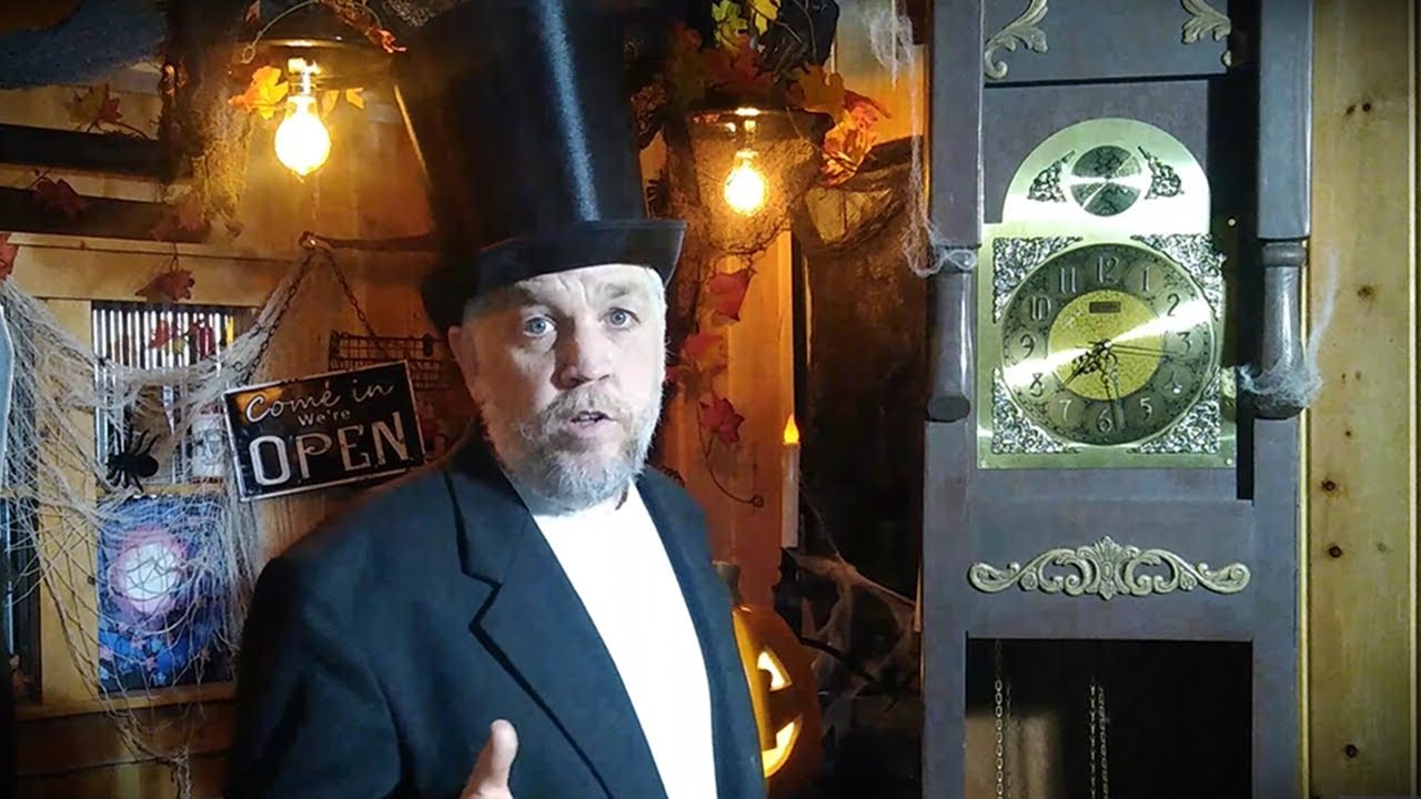 DIY Spooky Halloween Grandfather Clock - YouTube