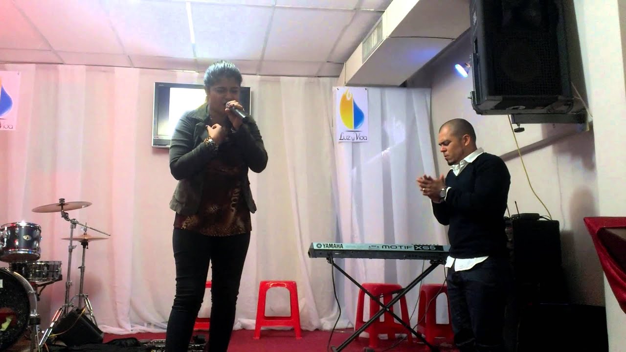 Elizabeth Bohorquez - SOLO TU (Iglesia Luz y Vida) - YouTube