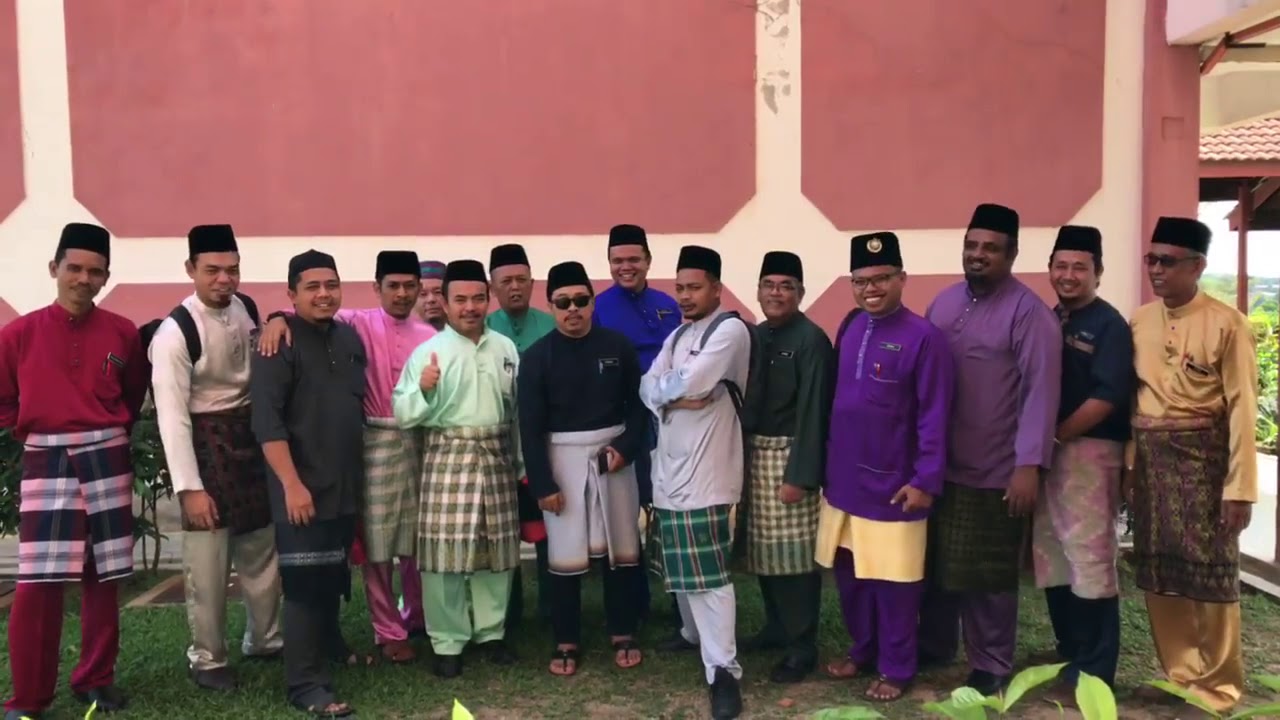 Guru Lelaki SMK Datuk Bendahara - YouTube