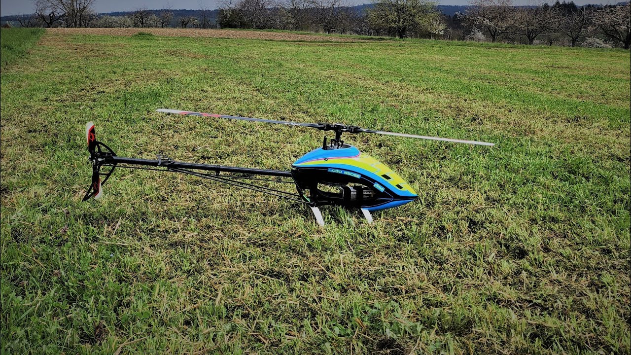 Logo 550 SE onboard cam Insta 360 GO2 - YouTube