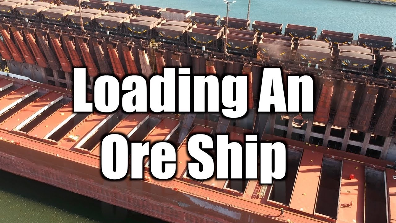 Loading iron ore pellets on Lake Superior Marquette, MI - YouTube