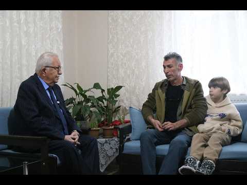 BAŞKAN POSBIYIK, DEPREMZEDE AİLEYİ EVİNDE ZİYARET ETTİ
