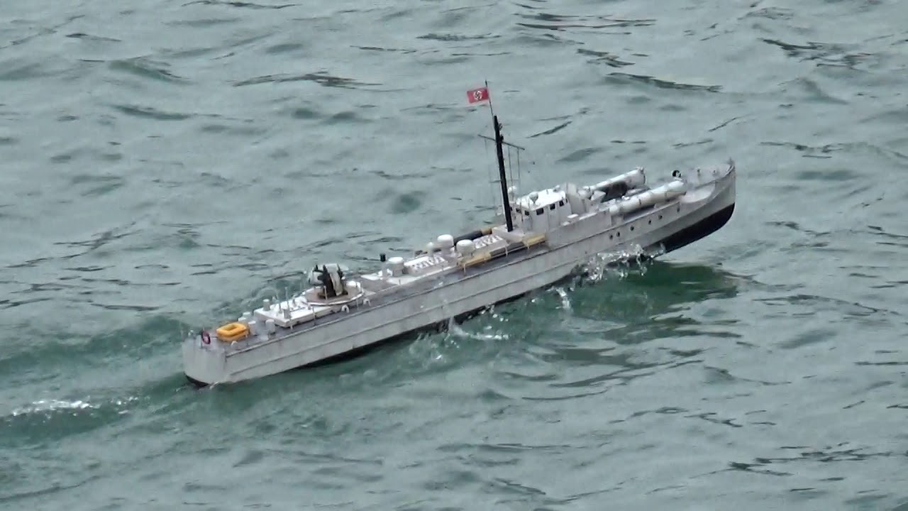 27.1.2020 RC E boat Deep water bay - YouTube