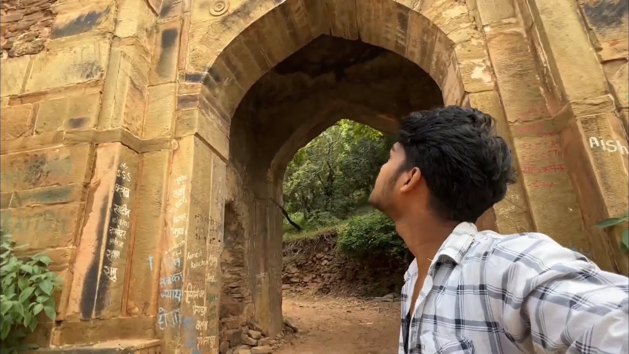 Rohtas kila Bihar - YouTube