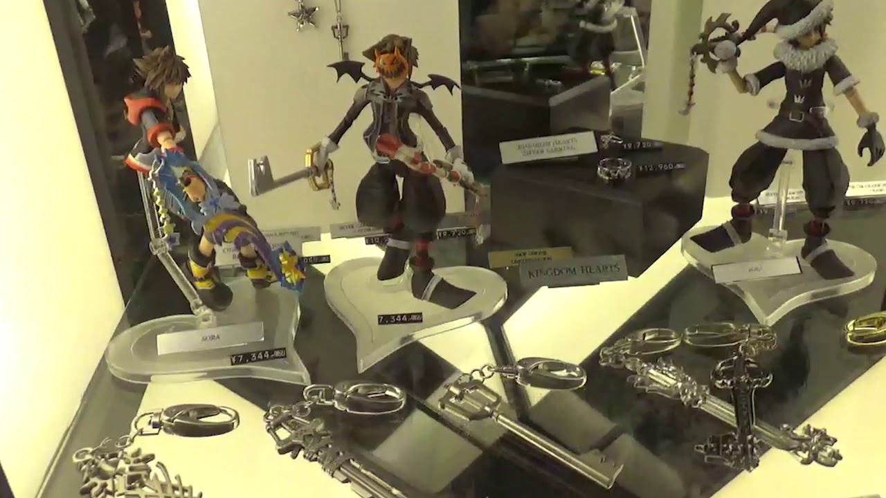 Square Enix Cafe and gift shop! Tokyo, Japan - YouTube