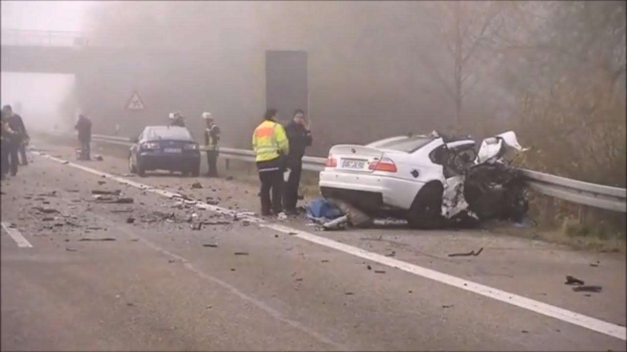 BMW HORROR CRASH and full repair- jiggsaw puzzle bmw - YouTube