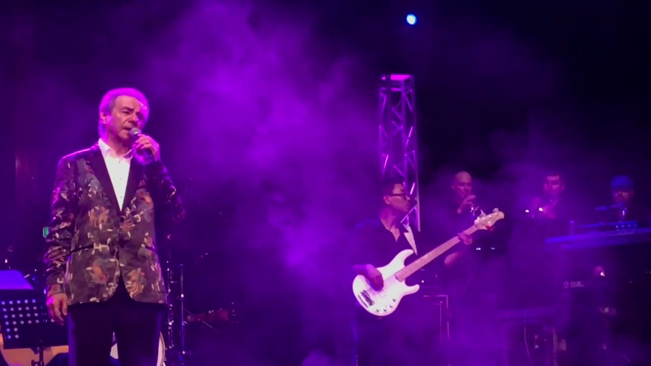 Aref concert, Brisbane, April 2018 - YouTube