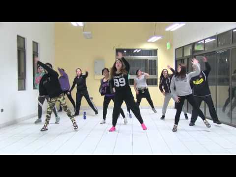 Calentamiento, inicio Zumba, @denyssedodoy