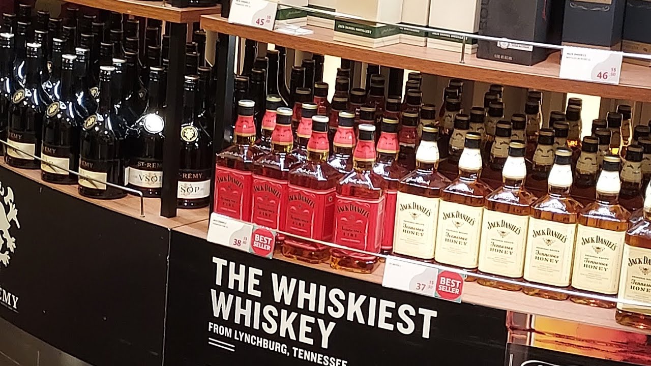 What Brands of Duty free Alcohol Available in singapore Airport? - YouTube