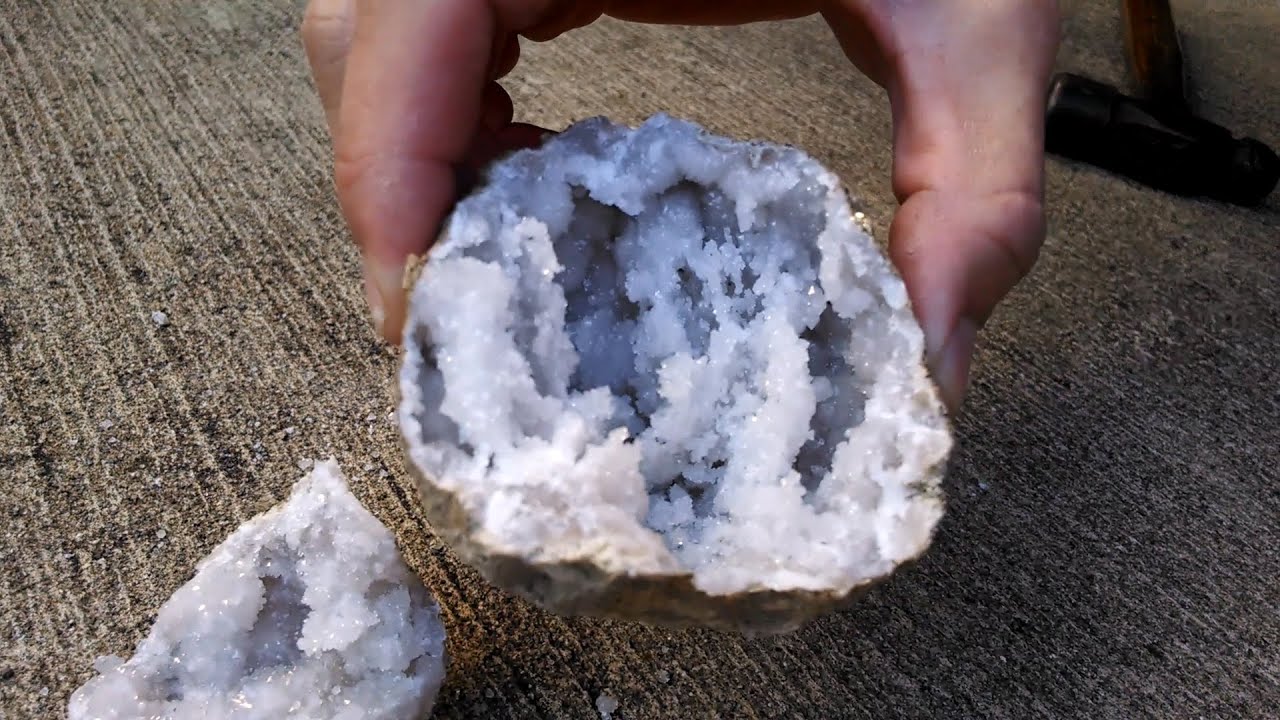 Opening a geode - YouTube