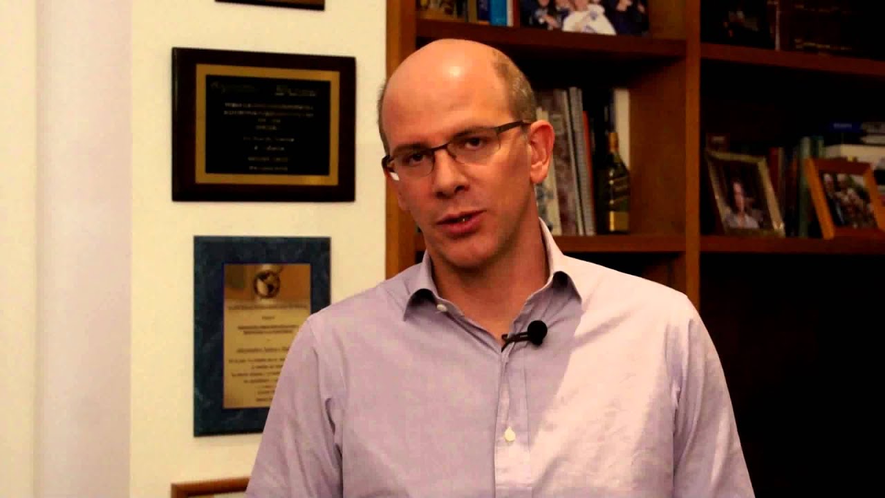 Entrevista Alejandro Santos - YouTube