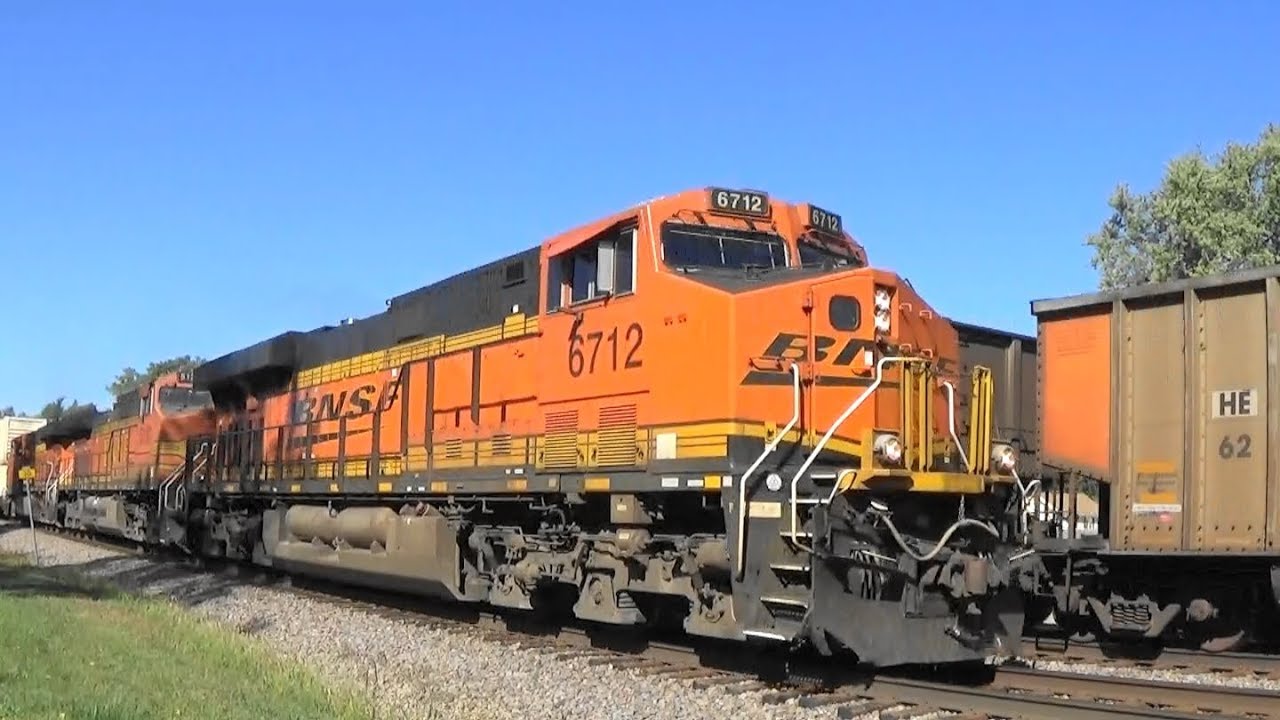 BNSF 6429- Coal Train Meets BNSF 6712- Z-Train, 10/8/17 - YouTube