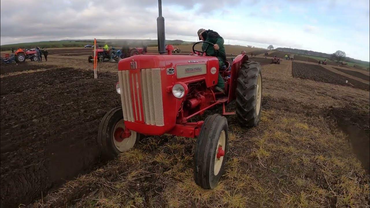1965 McCormick IH B414 2.5 Litre 4-Cyl Diesel Tractor (43 HP) with Plough - YouTube
