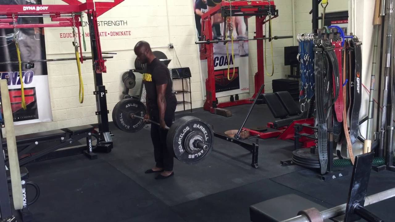Richard HawThorne deadlifts 530 for 6 reps at 132 - YouTube
