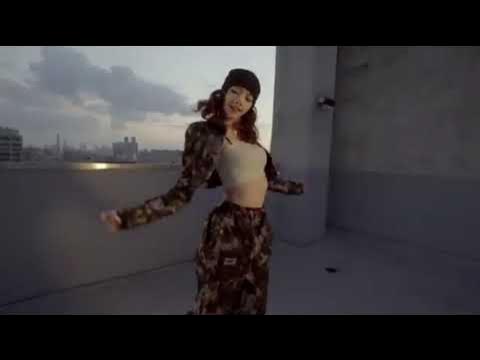 blackpink los mejores bailes de lisa - YouTube