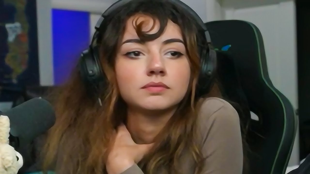 Bonnie Is Scared Of Streaming (ft. Esfand) - YouTube