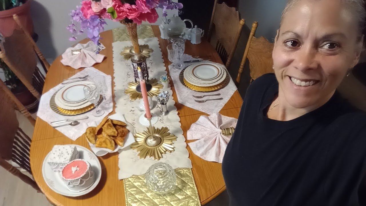 Shabby Chic Tablescape / Tablescape Tuesday / Vantage Style Tablescape ...