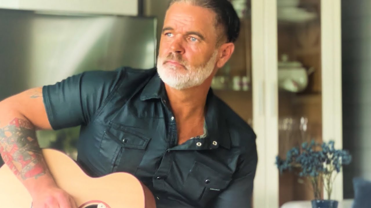 The dance by Garth Brooks (Acoustic) - Roger Andre - YouTube