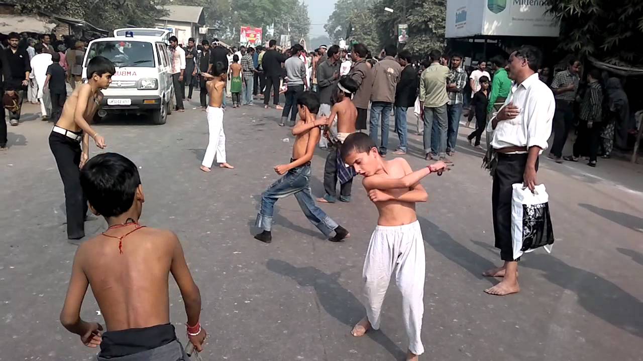 Nanhe Azadaar. Matam e Zanjeer, Ashura lucknow. - YouTube
