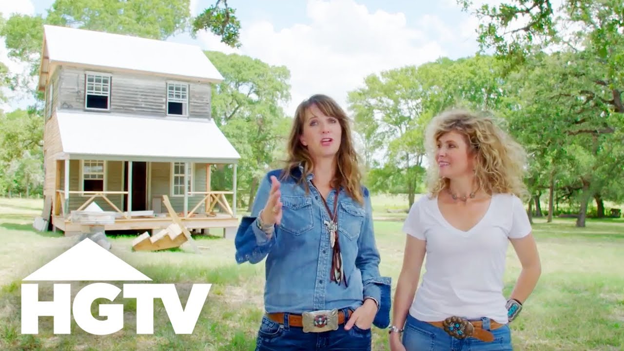 Spotting Great Junk With The Junk Gypsies | HGTV - YouTube