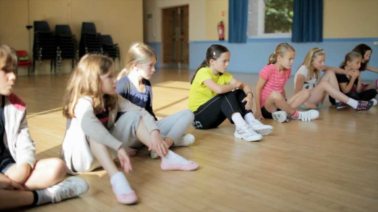 Dance Singing and Acting classes in Reading, Berkshire - YouTube