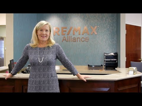 Stephanie Clark Real Estate | 25 Year Anniversary - YouTube