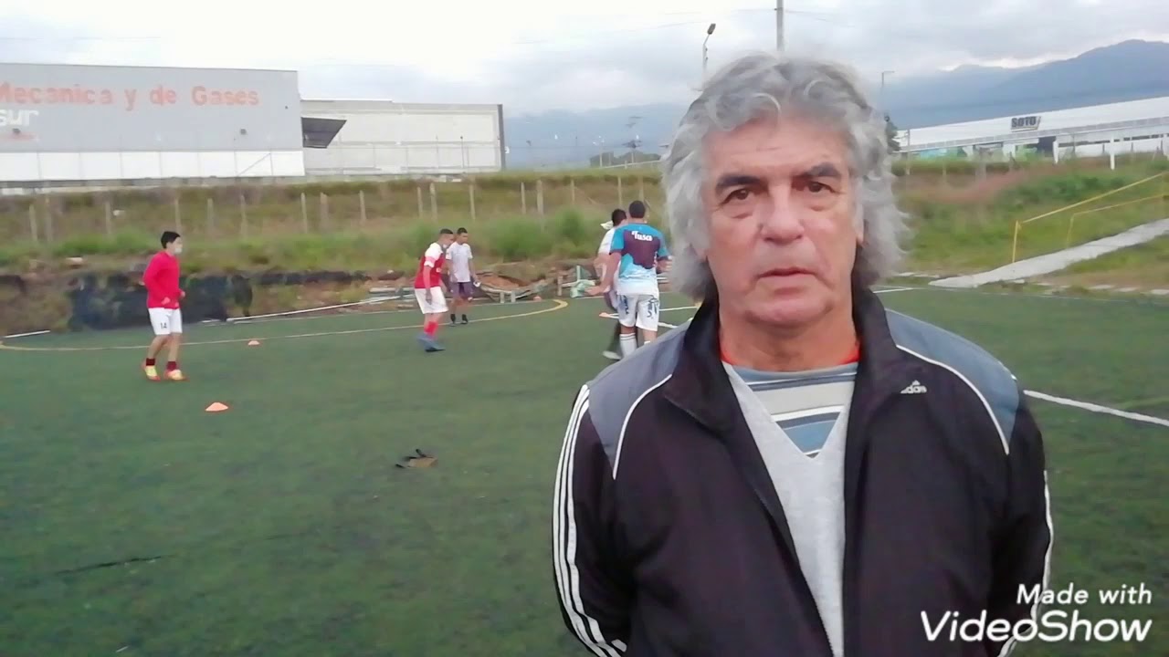 Anécdotas con el Profesor Víctor Hugo Del Río - YouTube
