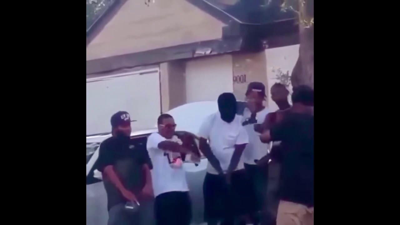 Rapper Shoots Assault Rifle During Music Video - YouTube