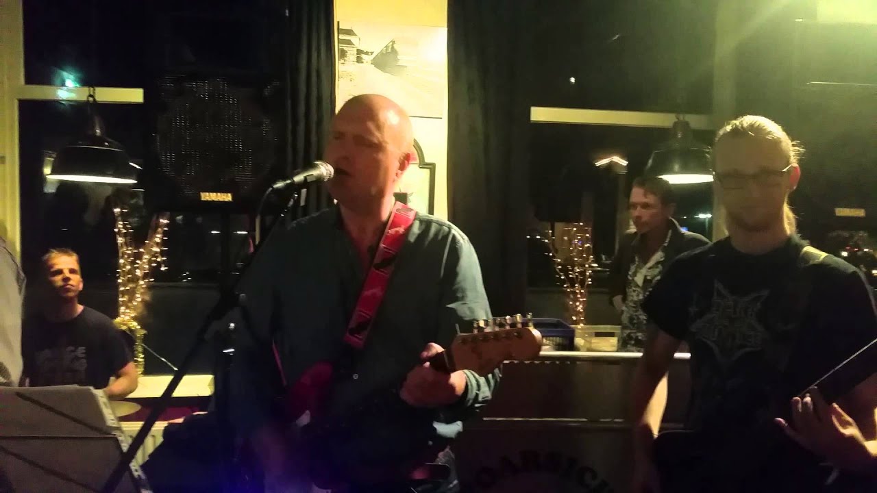 Cheese band Workum speelt Venus - YouTube