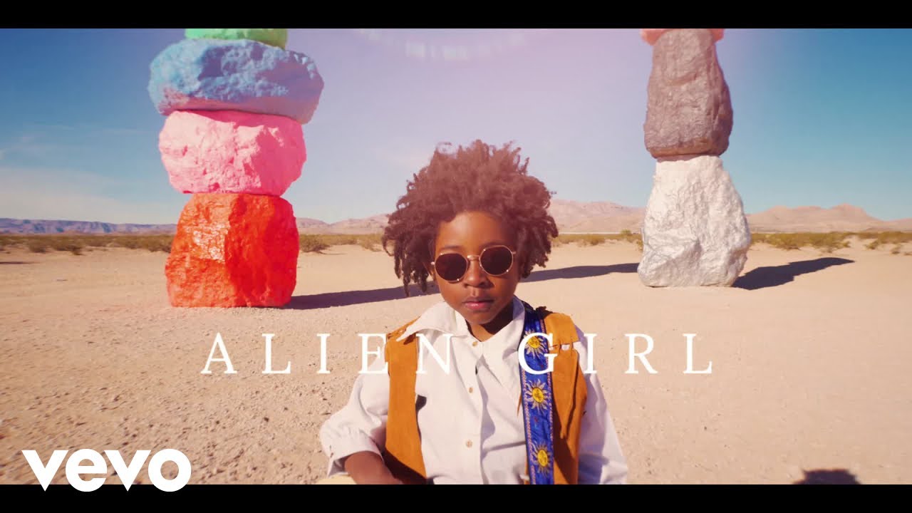 Creed B Good - ALIEN GIRL (Official Music Video) - YouTube