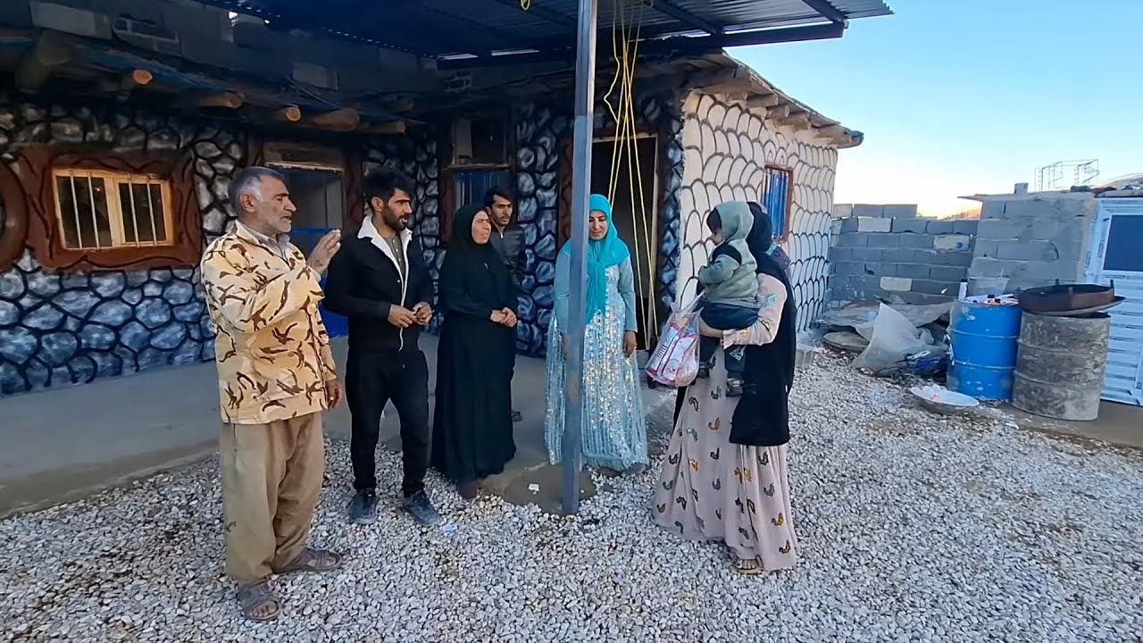 Elham visits Zahra and Shahram's family - YouTube
