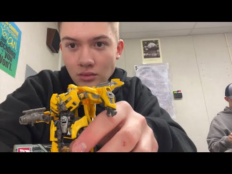 UNBOXING TRANSFORMER AT SCHOOL #aura #transformers - YouTube