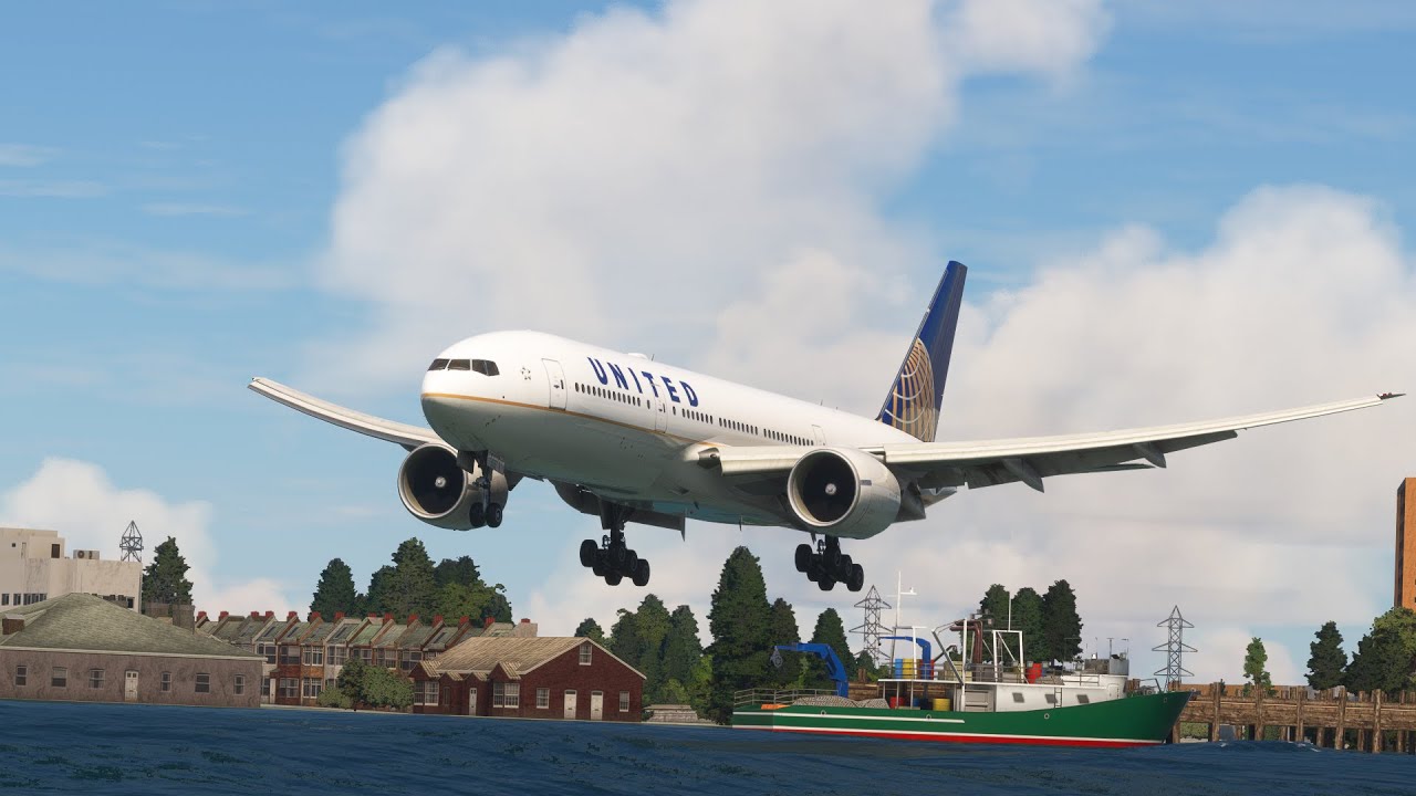 Small Airport Best Pilot Skill United Airlines Boeing 777 Landing At ...