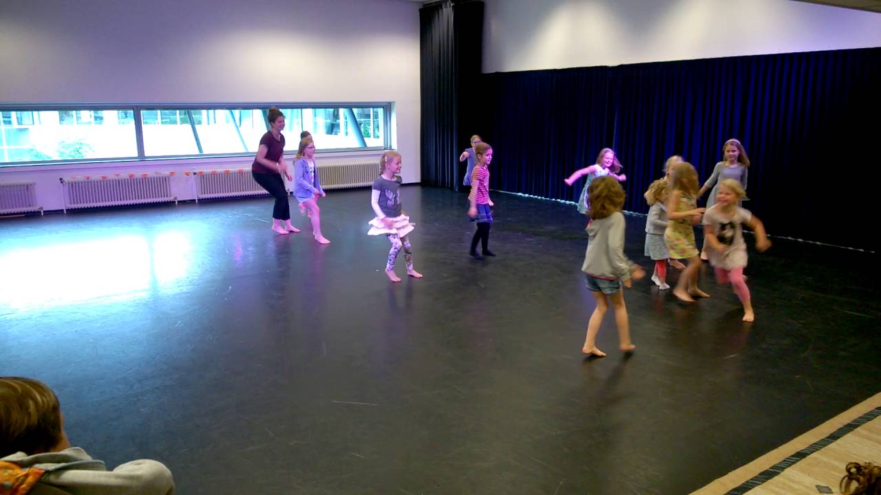 Open Dag 2016: Kinderdans - YouTube