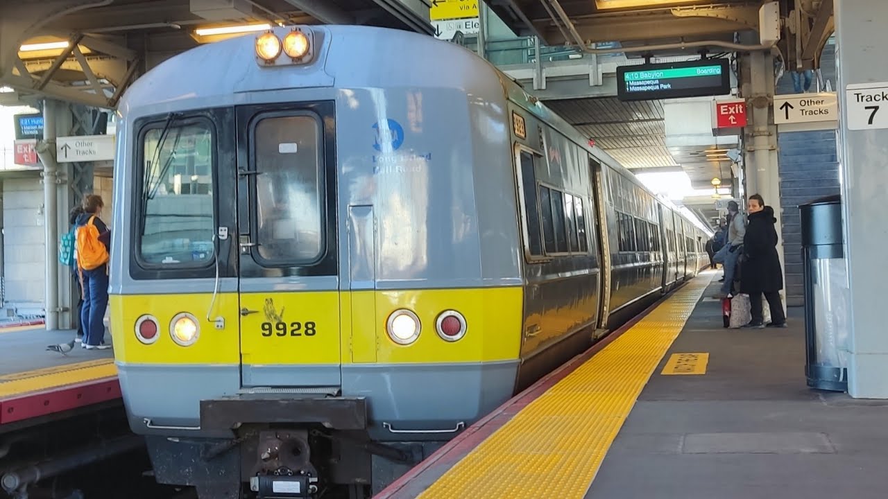 LIRR Budd M3s!!! LIRR Evening Rush Hour Actions at Jamaica|Long Island ...