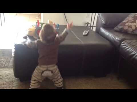 Thiago dancando