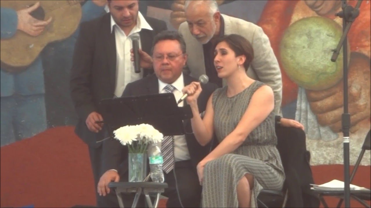 Enrique Mendez-Sergio Meneses-Daniela Negrete Funiculì, funiculà - YouTube