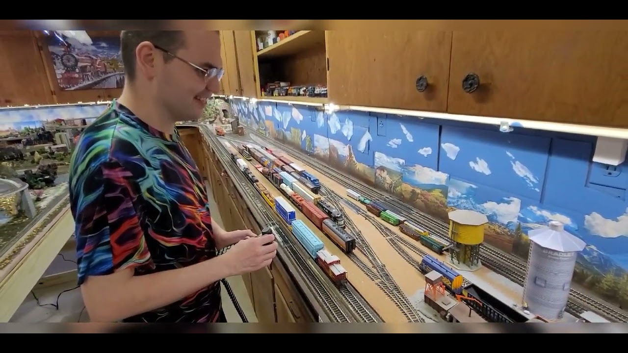 Ray is running and cleaning Trains #modelrailroad #autism #trains # ...