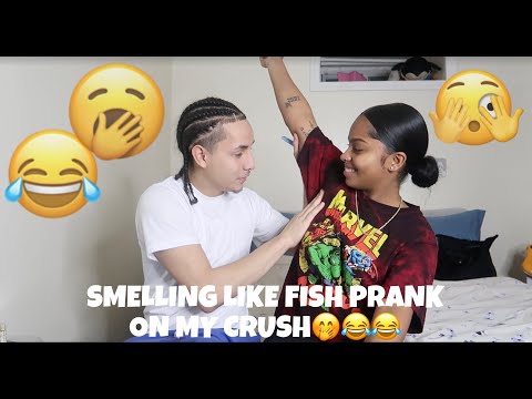 SMELLING LIKE FISH TO SEE MY CRUSH REACTION!! 🤭😂😂