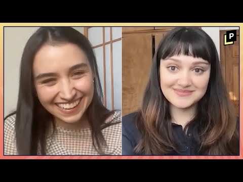 Die Schwestern Libe und Ariela Barer über „Disfluency“, familiäre Bindungen und warum es keinen „...