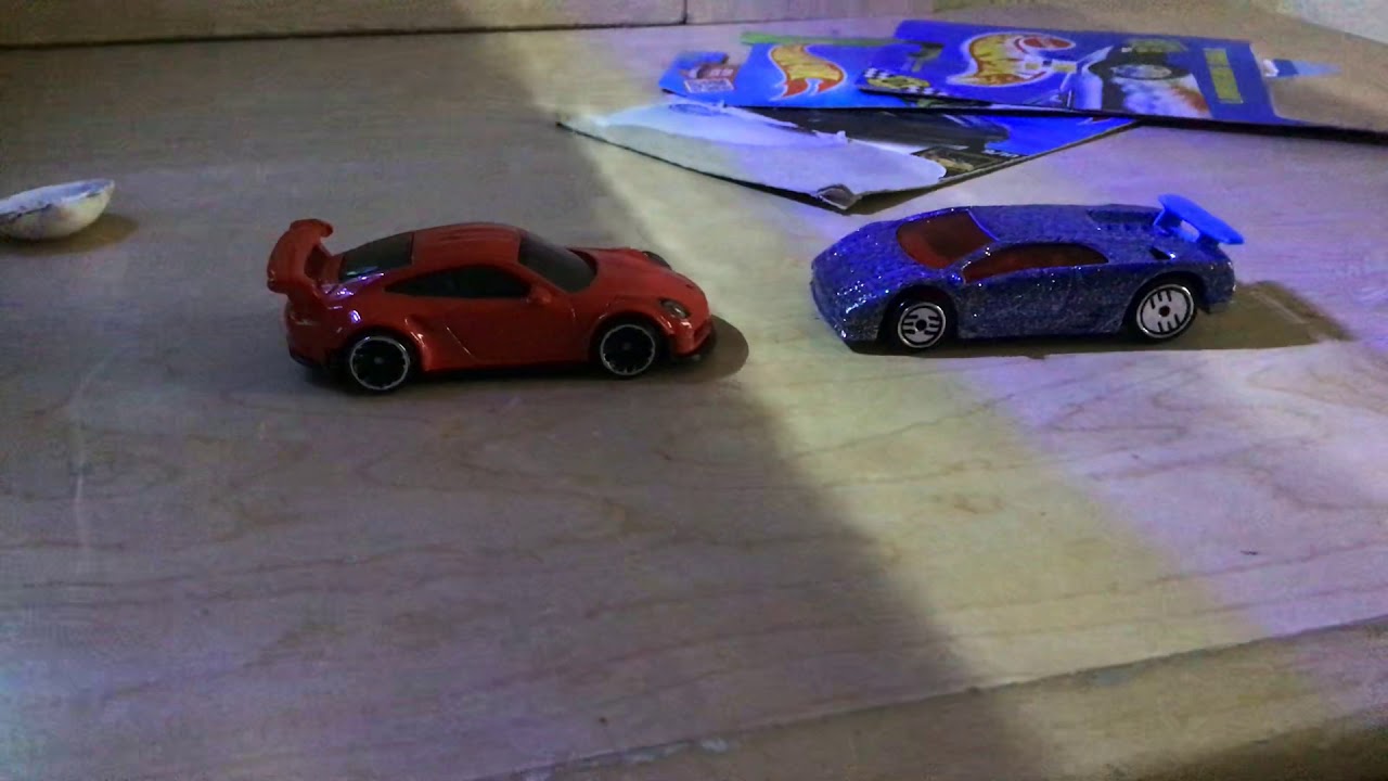 Porsche 911 GT3 RS meet Lamborghini Diablo - YouTube