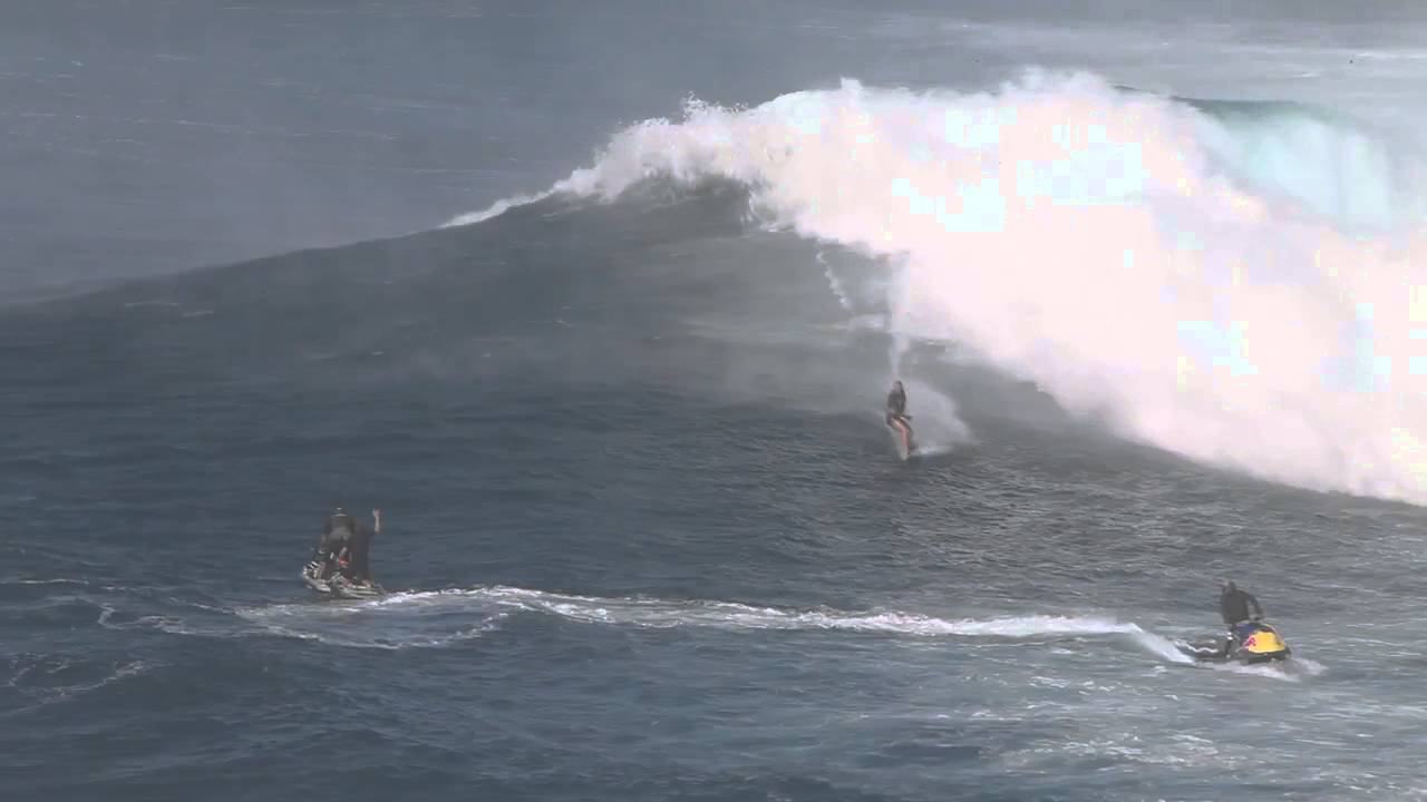 Bethany Hamilton Tow Surfing Jaws Only 6 Months After Childbirth 4/01 ...