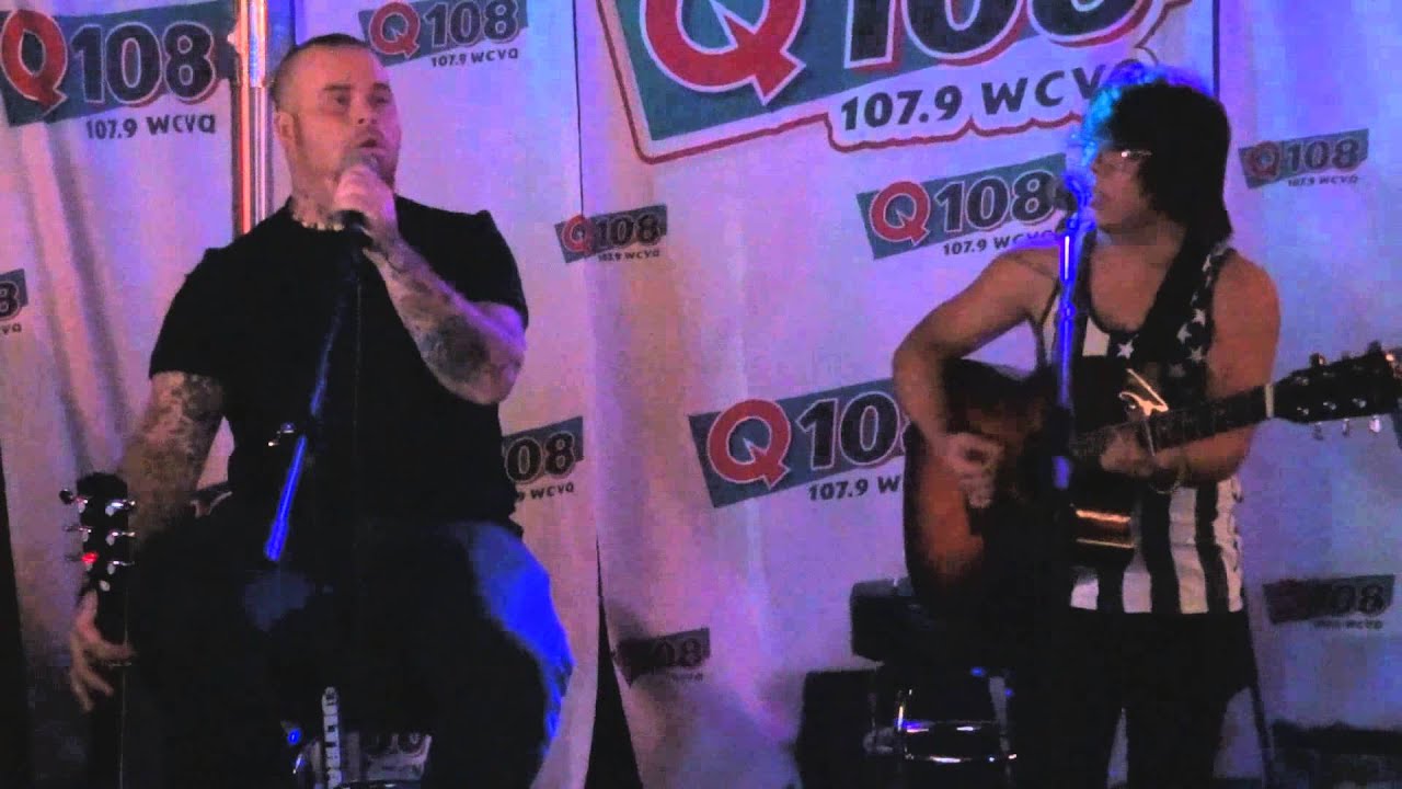 Billy Ray Cunningham Jr Performing a Mashup Ft Corey Layne of ...