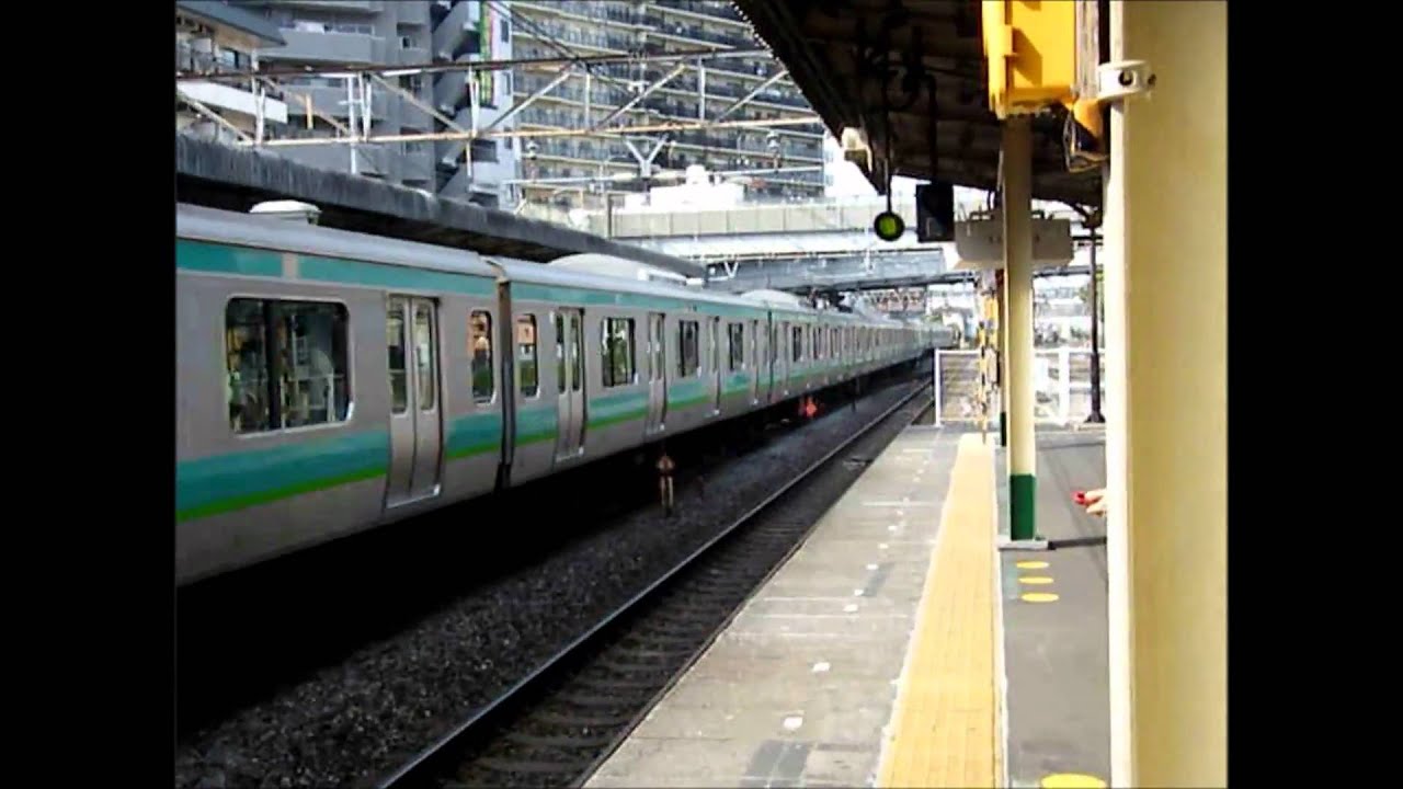 E653系フレッシュひたち松戸通過（電子警笛付き）＆E231系発車 - YouTube