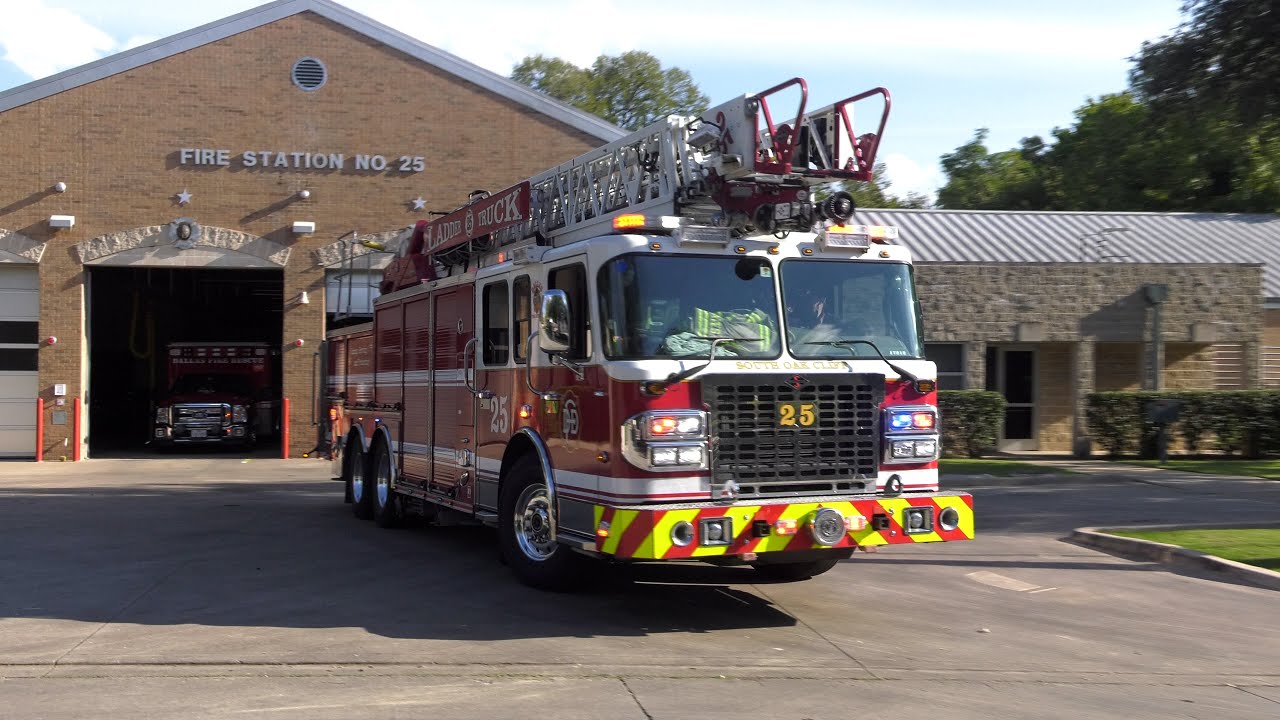 Dallas Fire-Rescue Truck 25 responding - YouTube
