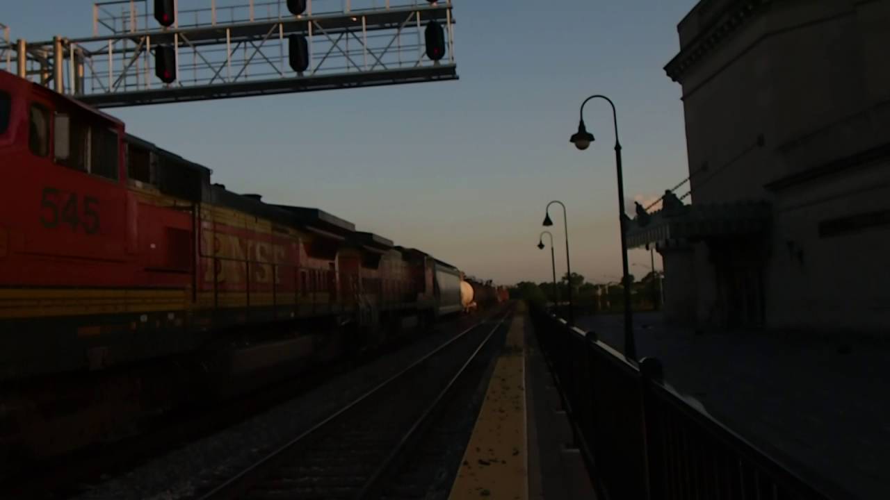 BNSF 545 East, Joliet Illinois - YouTube